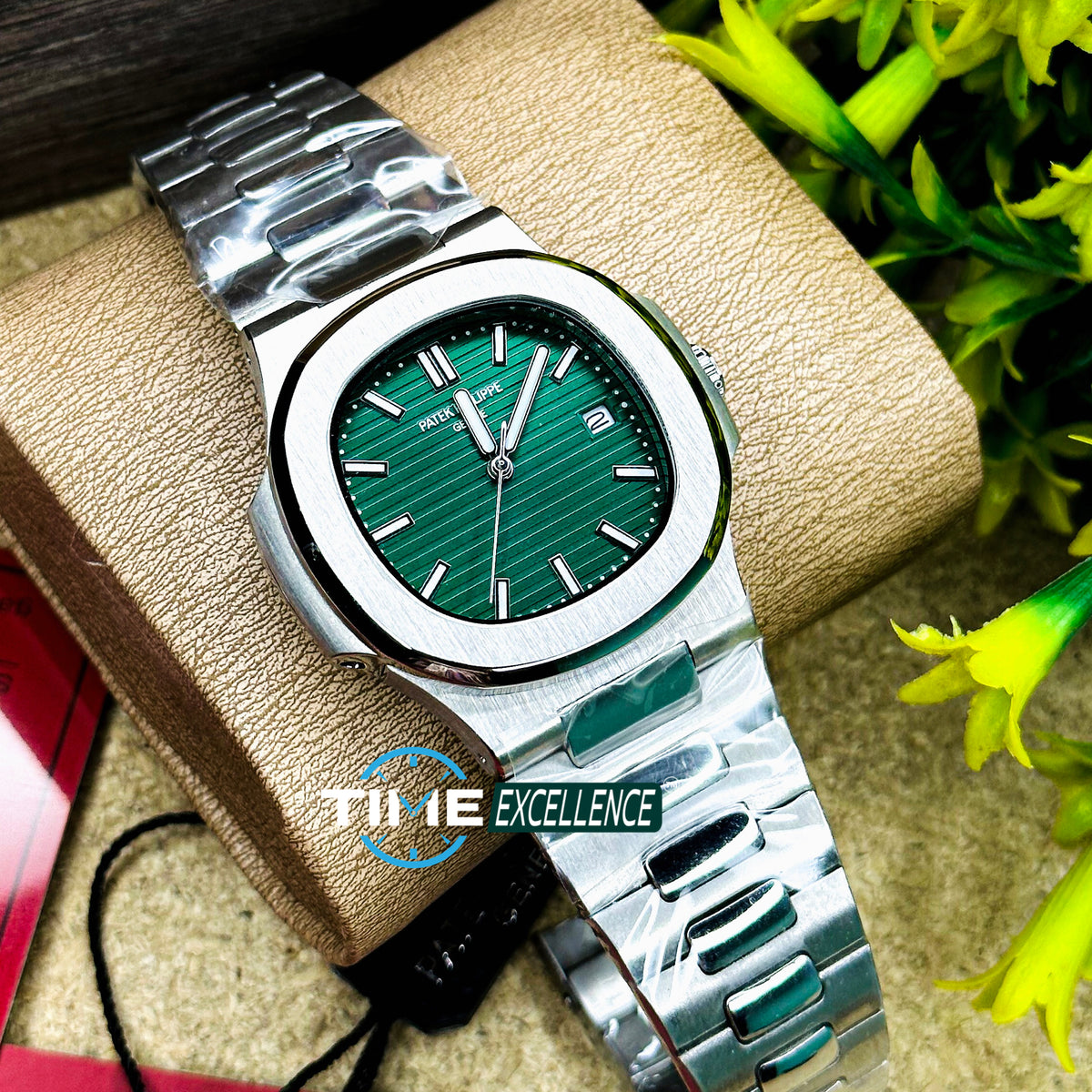Patek Philippe Green Nautilus U1 5711 42MM Automatic – Time Excellence