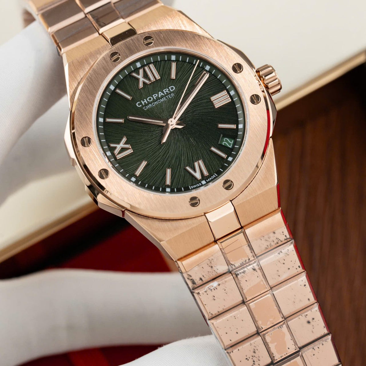 Chopard Alpine Eagle Rose Gold Swiss 1:1 Watch Dial Green GH Factory 4 ...